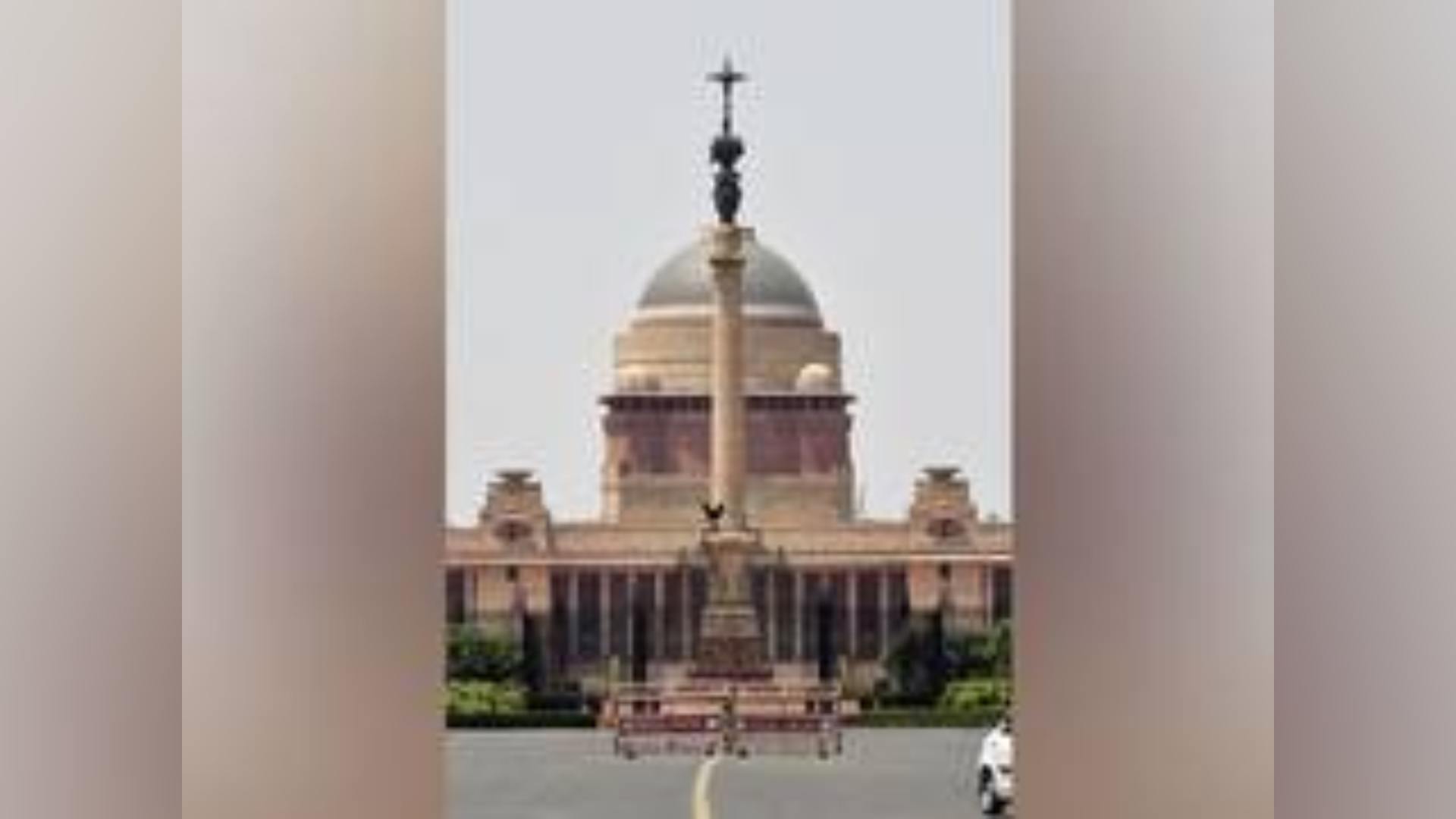 Durbar Hall, Ashok Hall in Rashtrapati Bhavan renamed Ganatantra Mandap ...